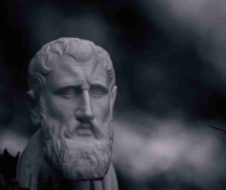 25 Stoic Quotes to Strengthen Your Resilience and Mindset